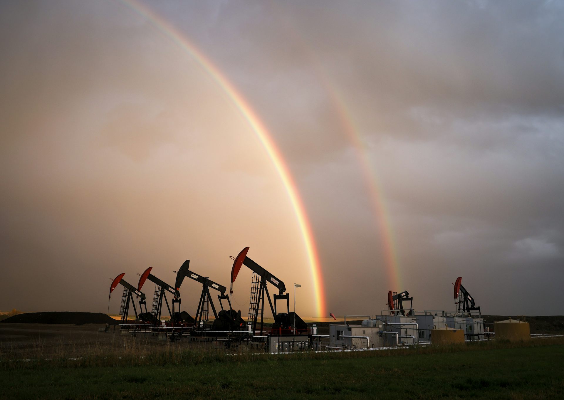 How to ensure Alberta’s oil and gas workers have jobs during the energy ...