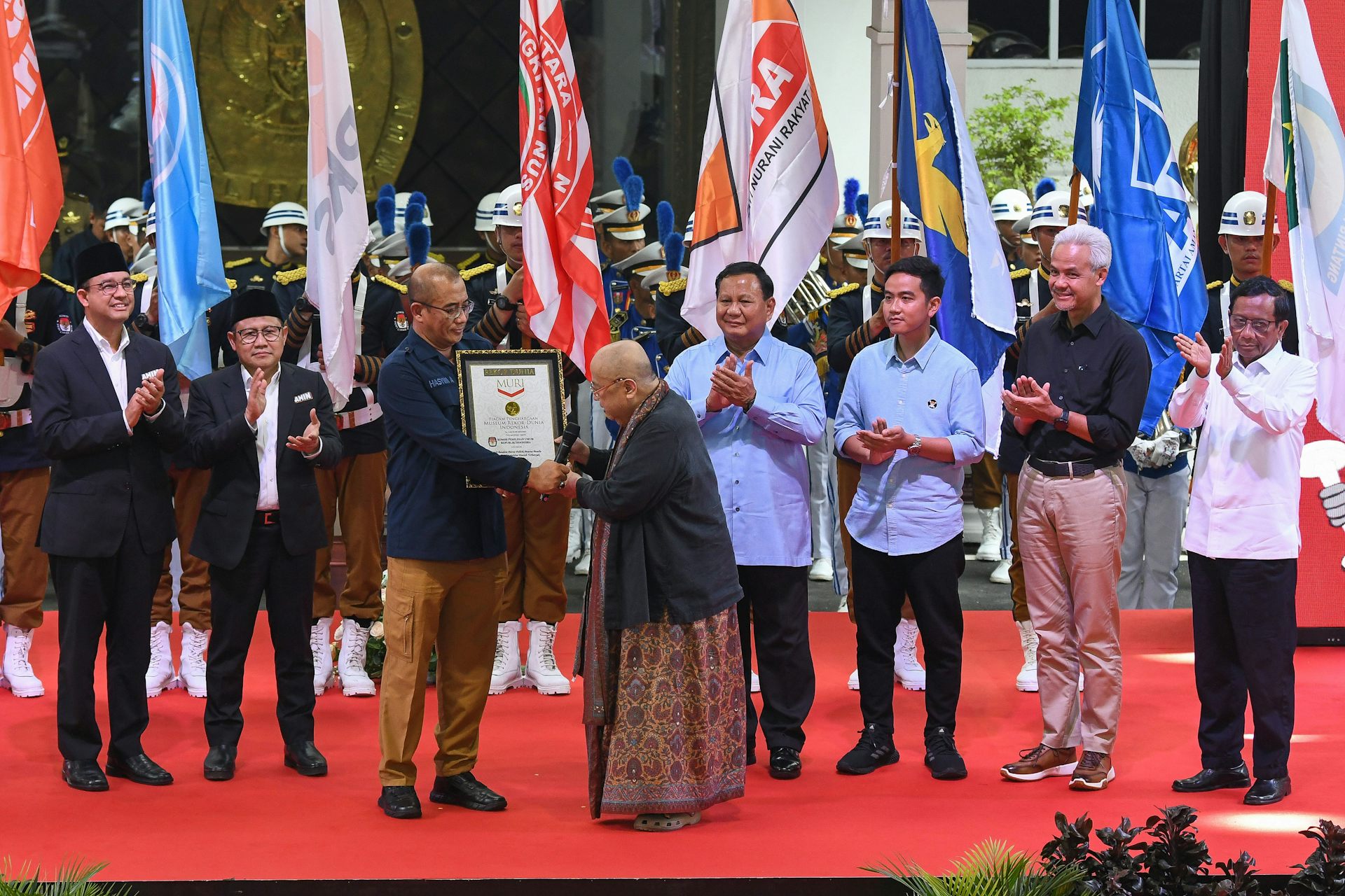 Panduan membaca janji-janji capres-cawapres secara kritis untuk pemilih ...