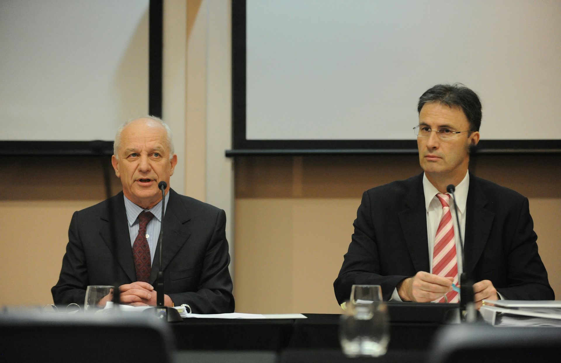 Media Inquiry misses the point, as the news crisis worsens