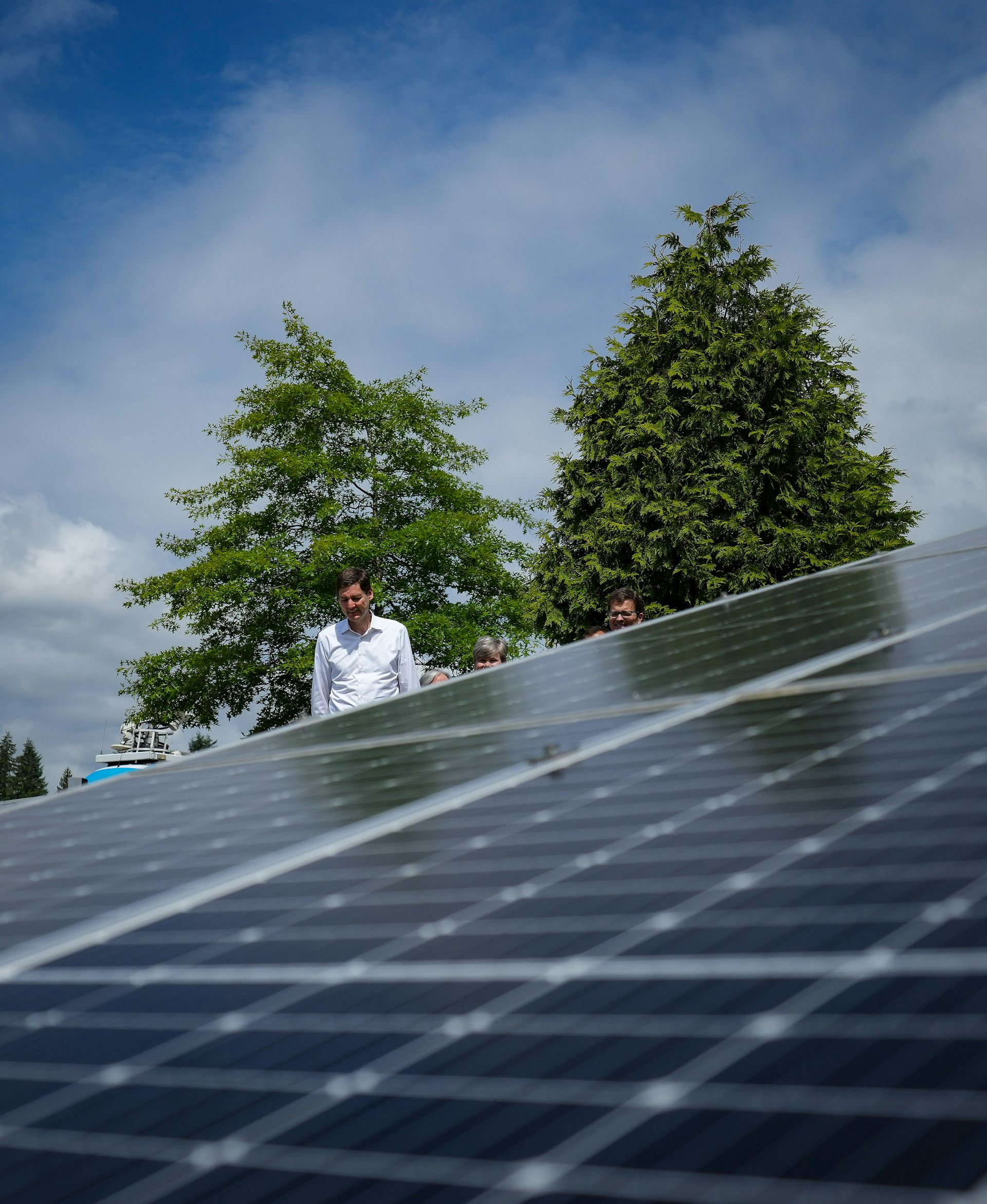 Small-scale solar has key benefits, and one critical weakness, over ...