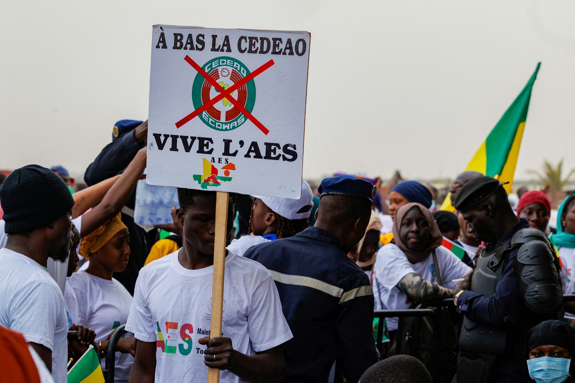 Free movement in west Africa: three countries leaving Ecowas could face ...