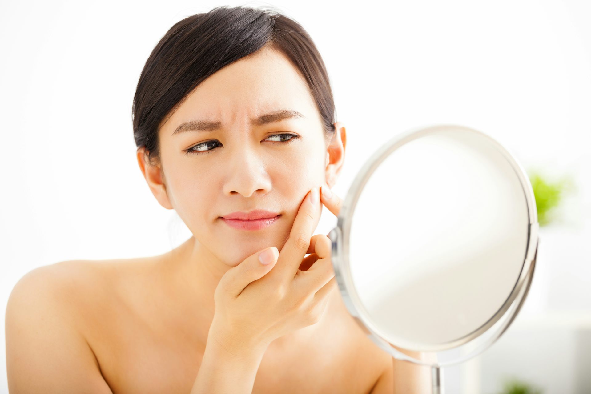 Skin picking is often trivialised as a bad habit – but dermatillomania ...