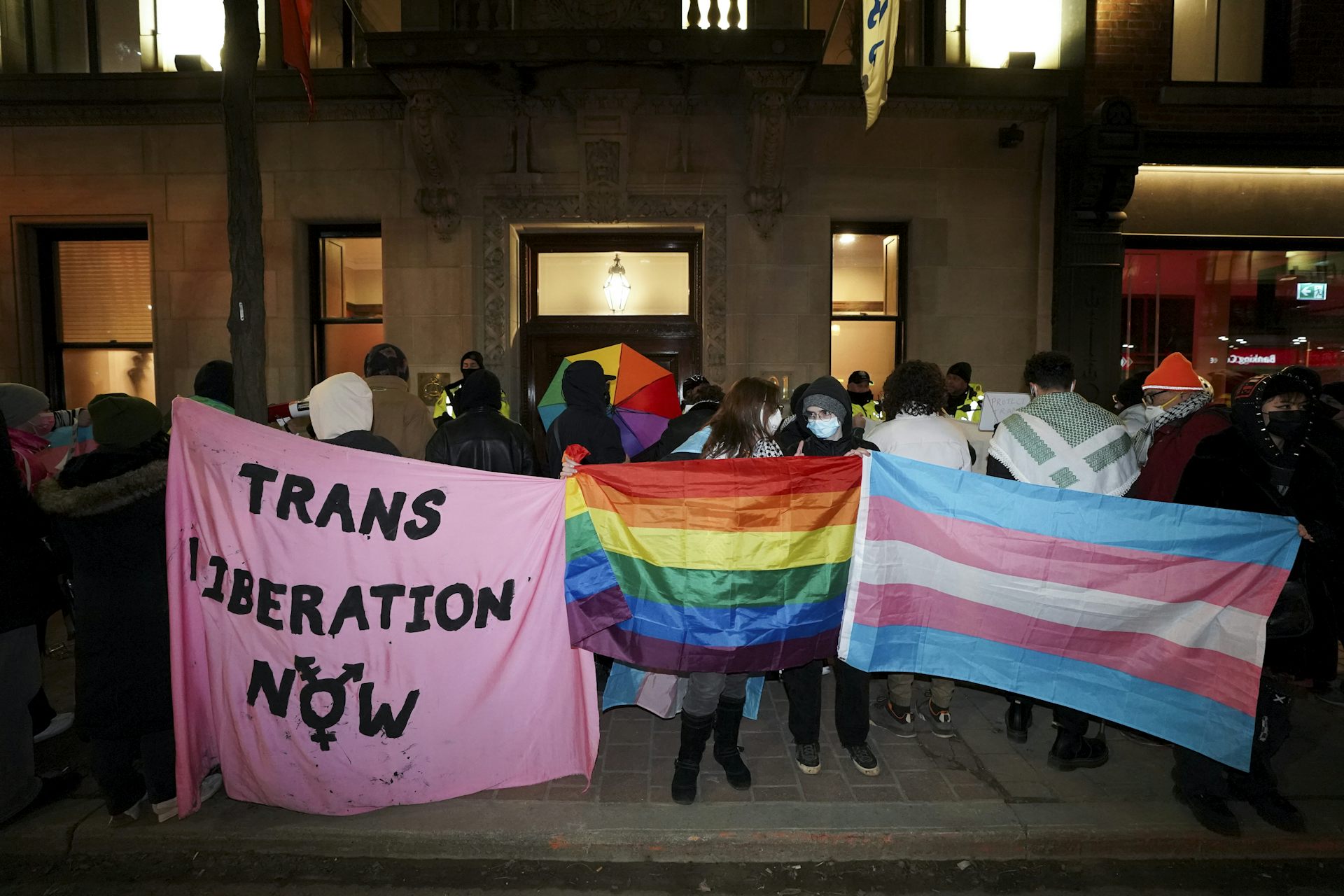 What is gender-affirming care? A social worker and therapist working ...