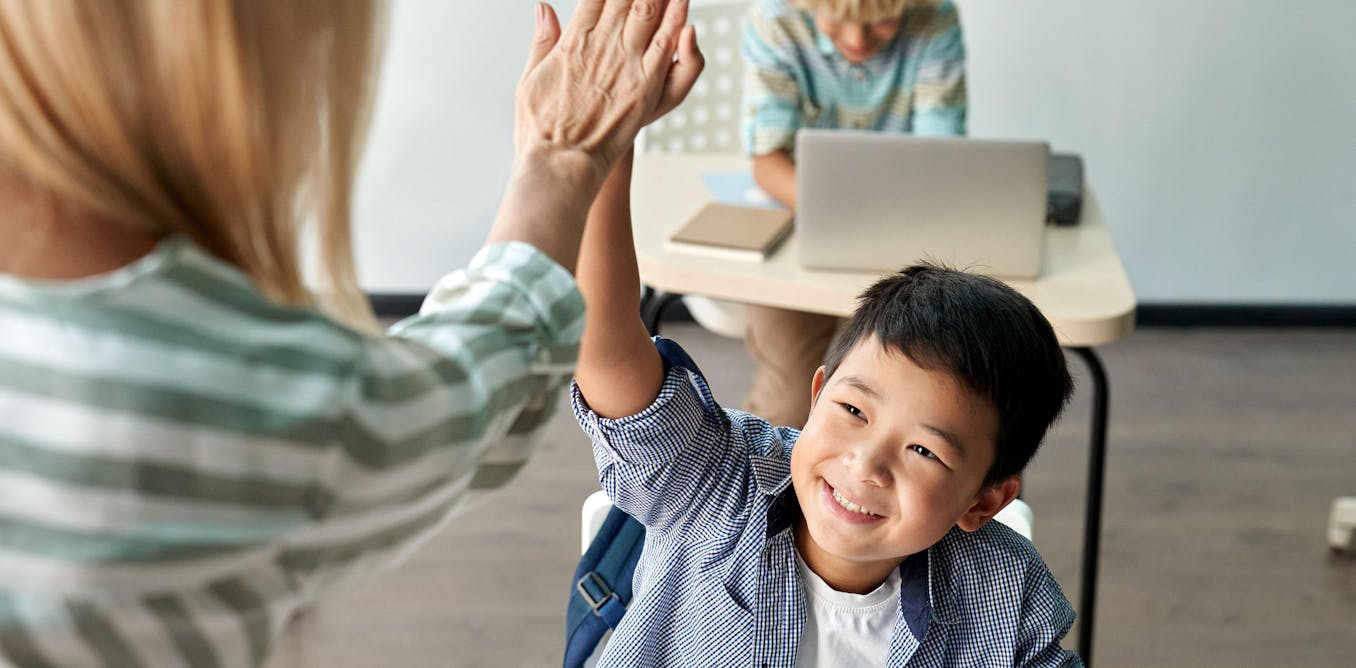Emociones, mensajes y aprendizaje: el papel de los docentes Emociones, mensajes y aprendizaje: el papel de los docentes