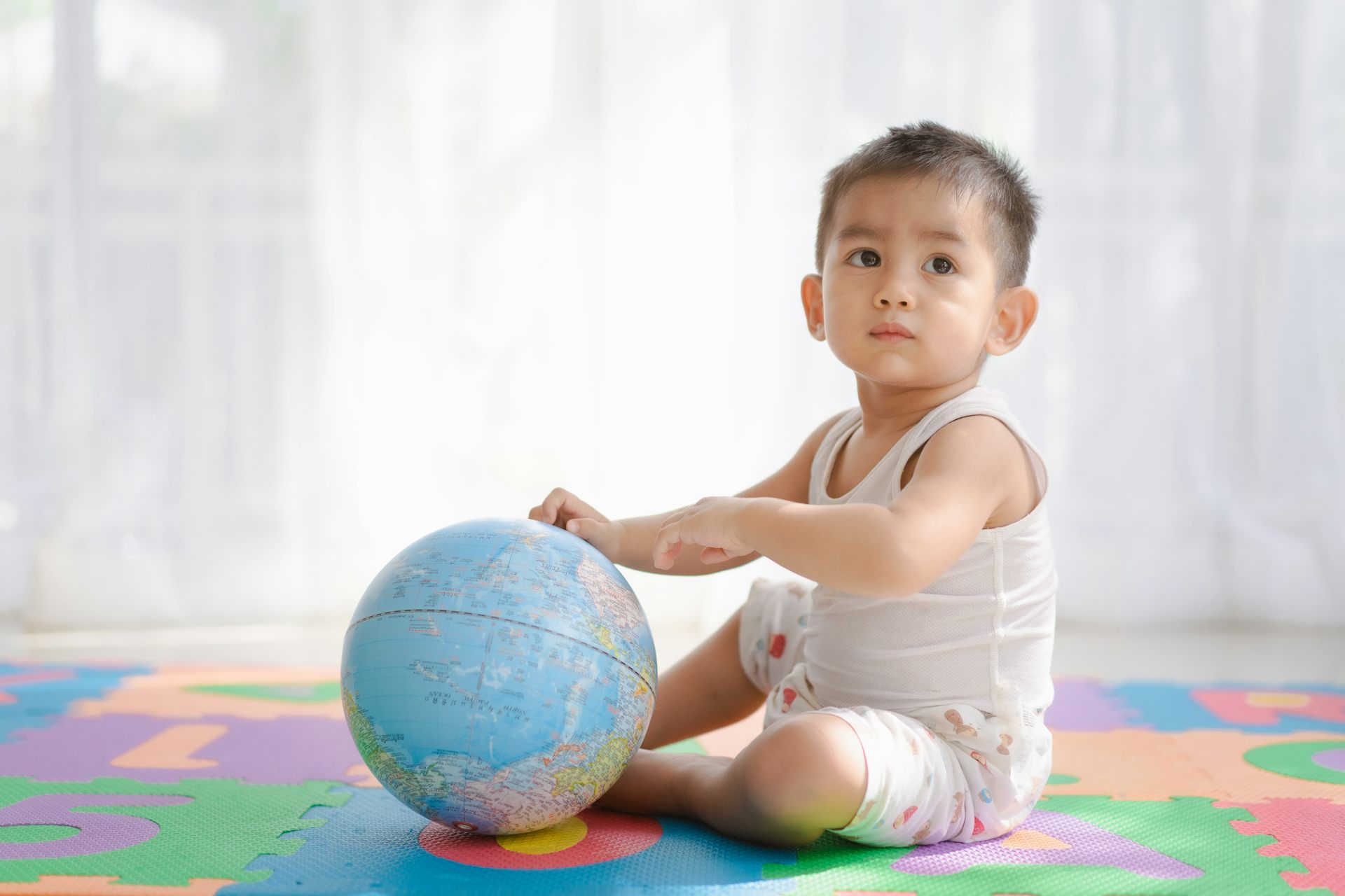 How can a baby learn two languages at the same time?