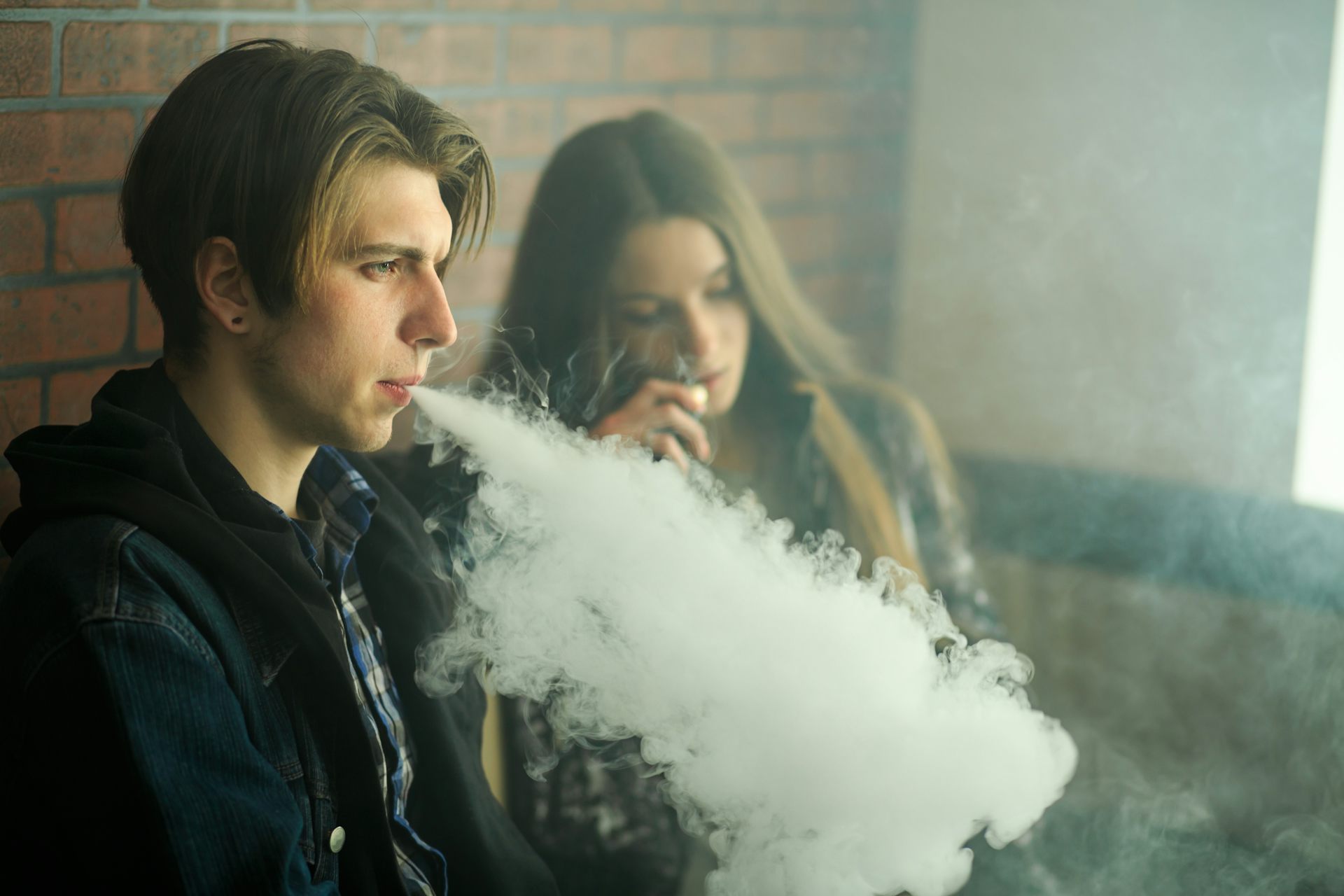 La vape et les jeunes : le point sur l’interdiction des « puff », ces e ...