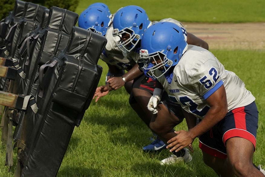 Sports in extreme heat: How high school athletes can safely prepare for ...