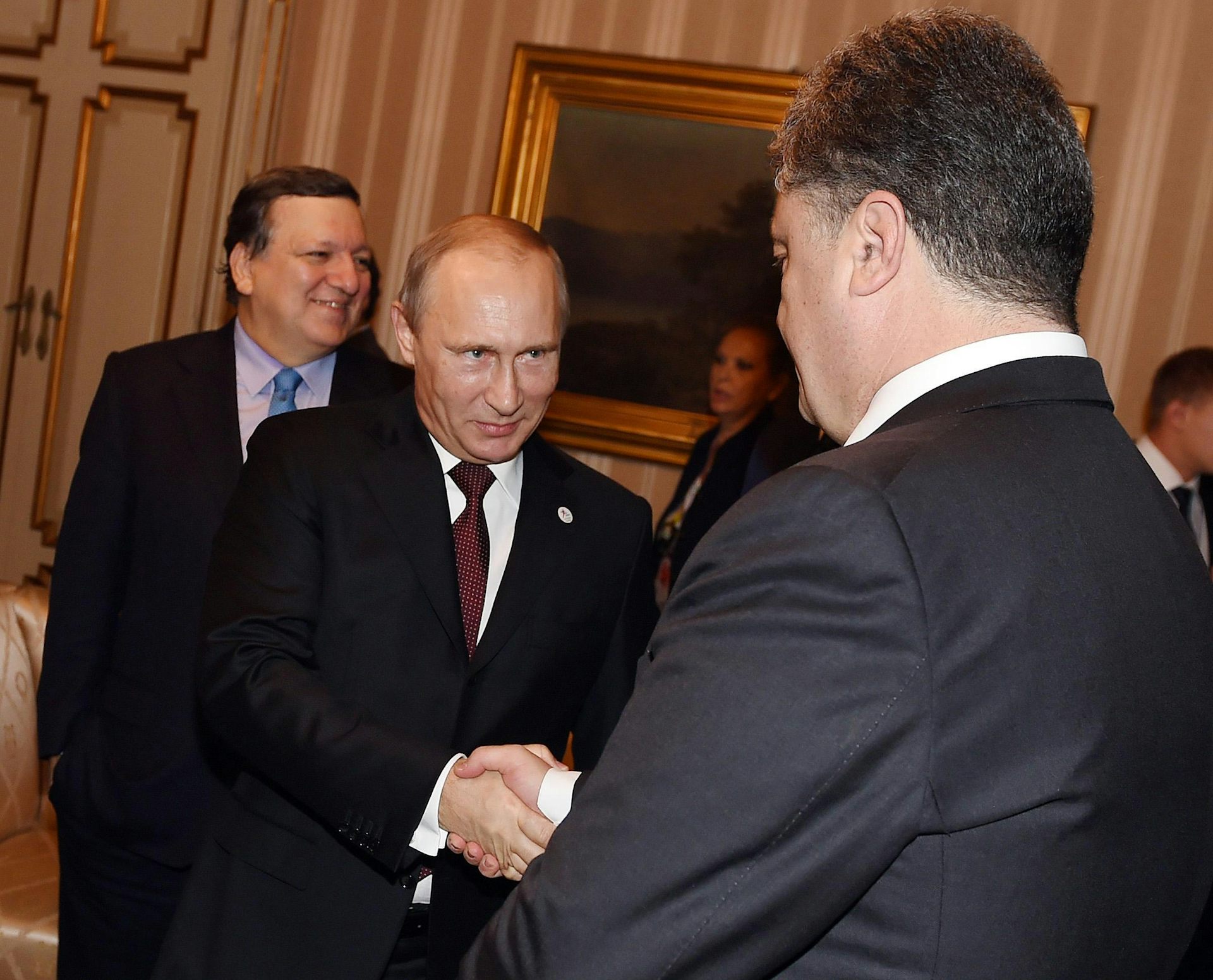 Ukraine steels itself for winter as Putin forges ahead with Novorossiya