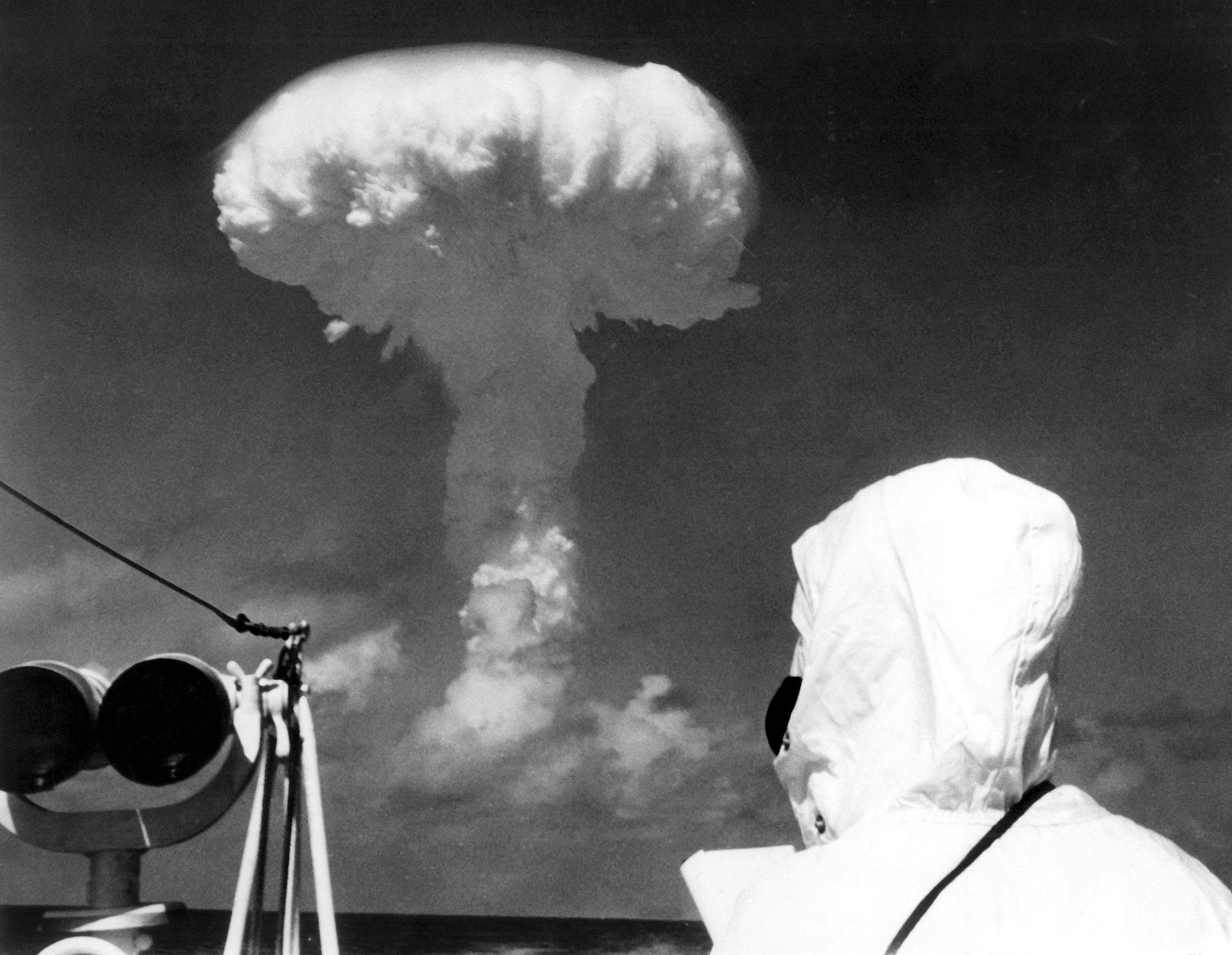 ‘Our nuclear childhood’: the sisters who witnessed H-bomb tests on ...