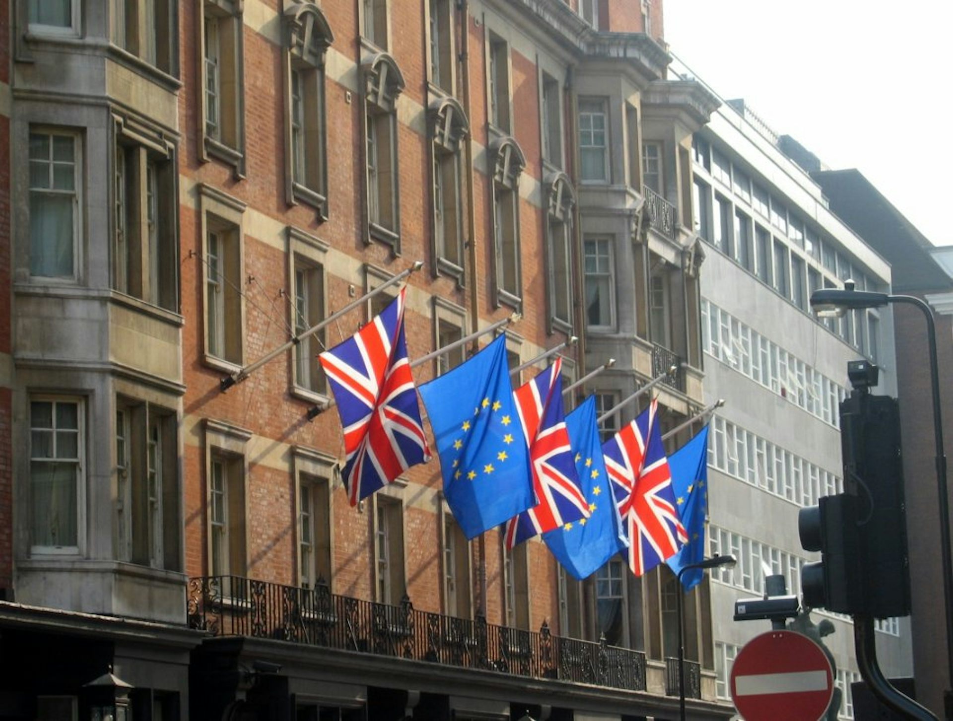 Ties that bind: the British jobs data that really shows the value of the EU