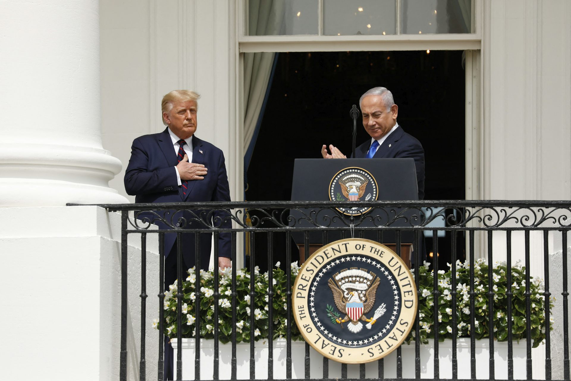 Donald Trump’s presidency presents Benjamin Netanyahu with a crisis ...