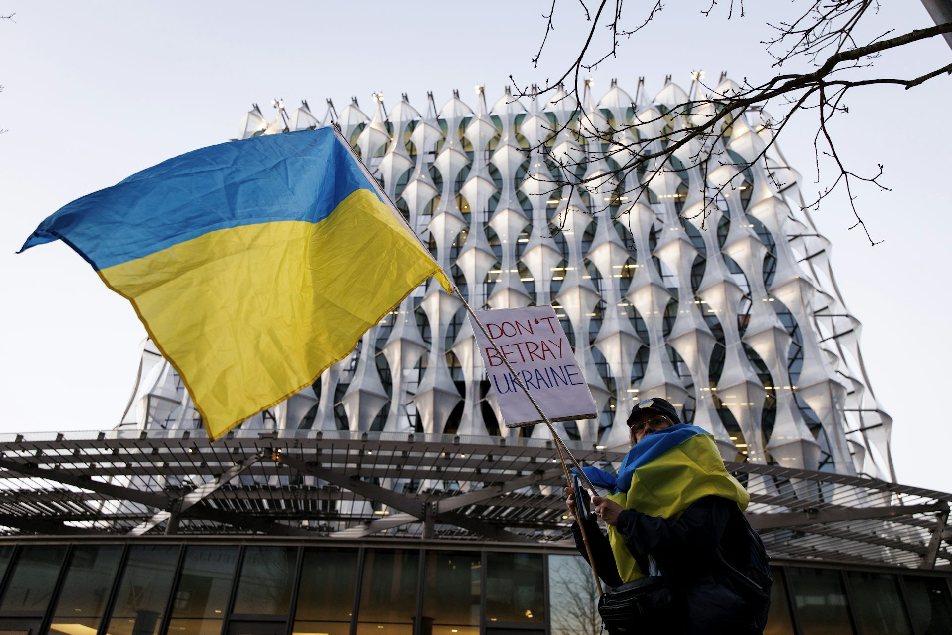 Three years after Russia’s invasion, a global online army is still ...