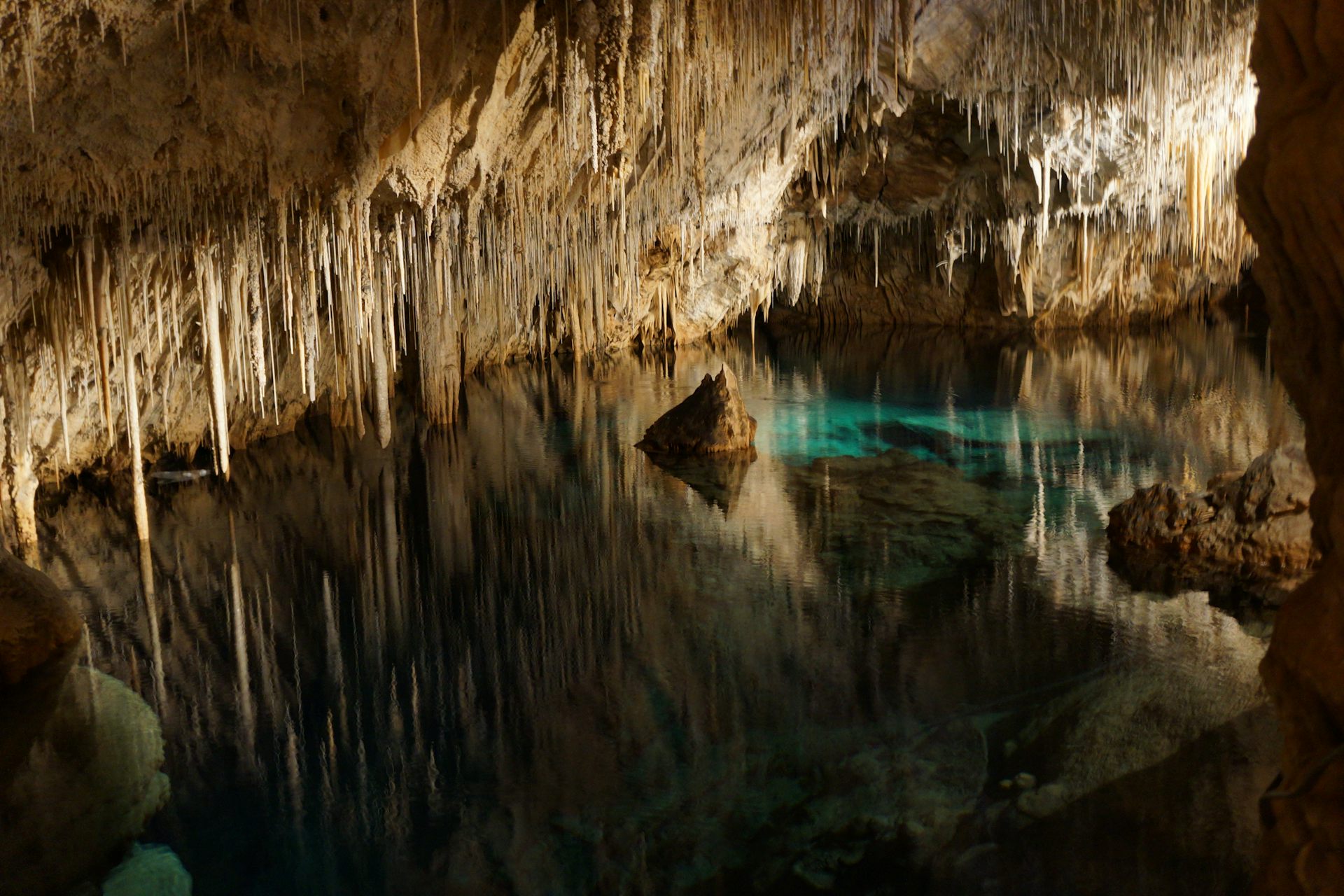A Bermuda stalagmite reveals how the Gulf Stream shifted – and what it ...