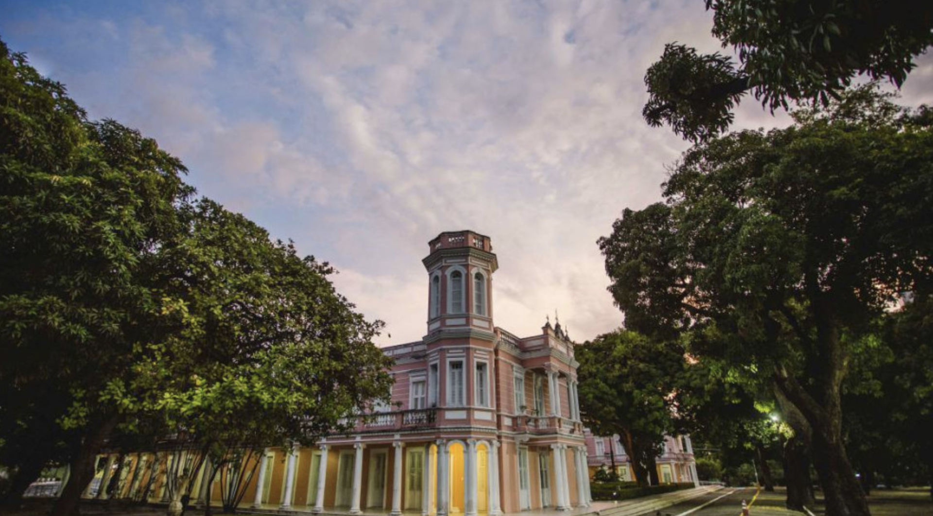 Portaria da UFC sobre IA não tem caráter punitivo, apenas estabelece ...