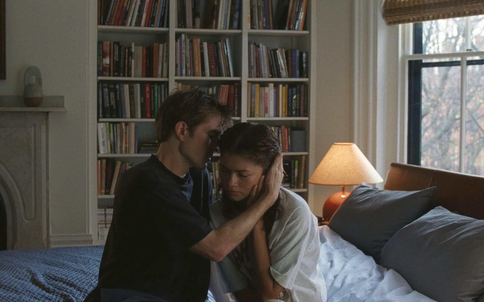 In an age of ‘heteropessimism’, straight romcoms can make us cringe ...