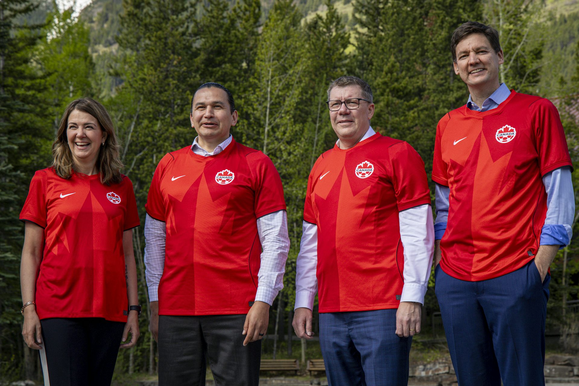Danielle Smith’s dangerous referendum rhetoric threatens Canada’s ...