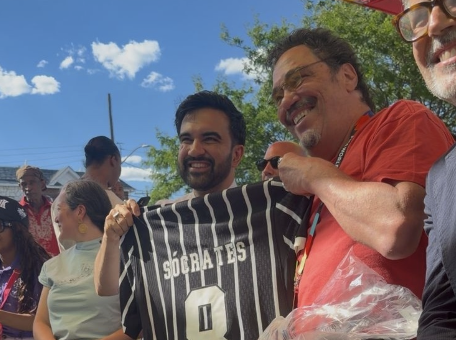 Sócrates, Mamdani, Corinthians e o esporte como direito e organização ...