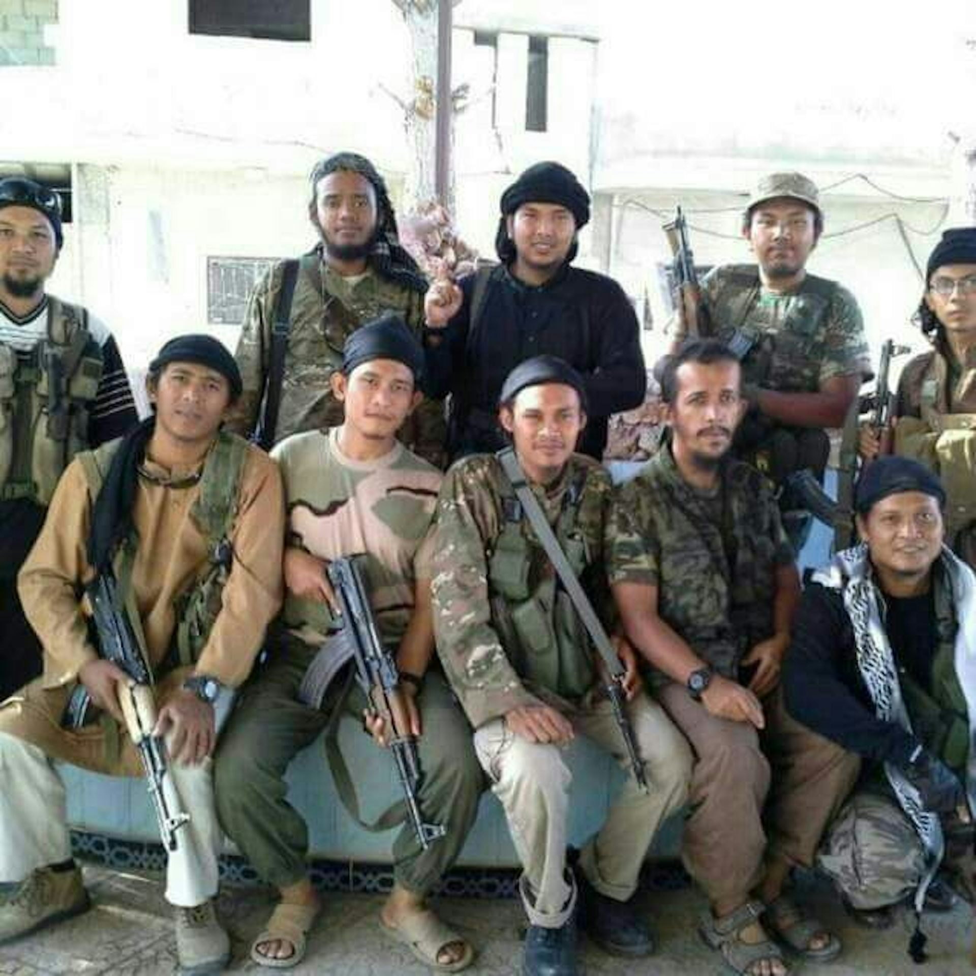 When jihadists post selfies the government struggles to respond