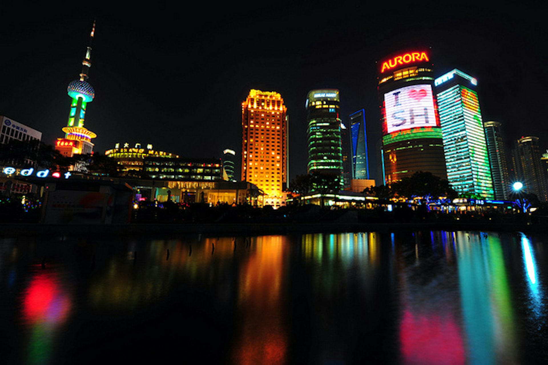 China’s monetary easing to bolster growth, tackle shadow banking