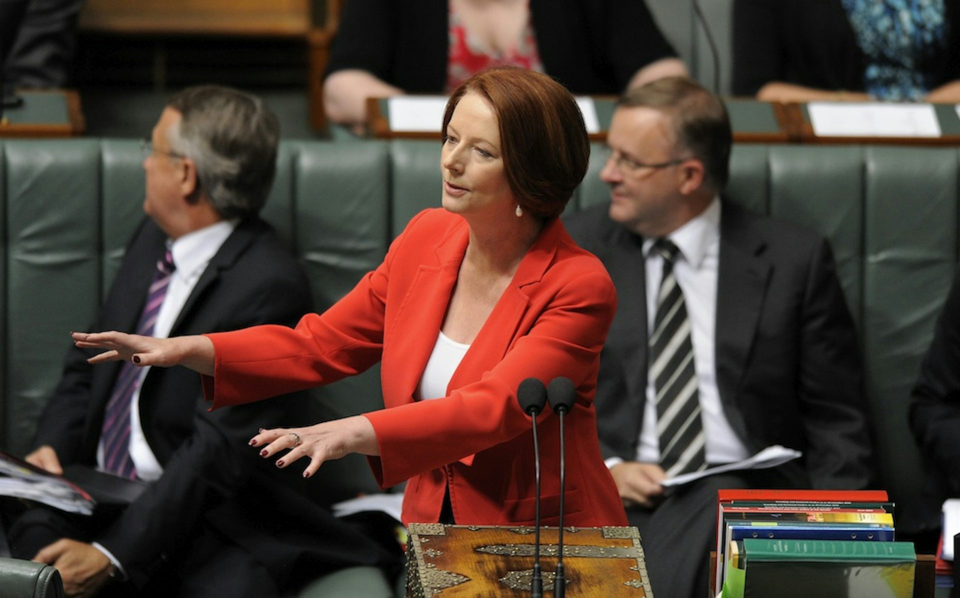 How Gillard should think the unthinkable and look like a leader