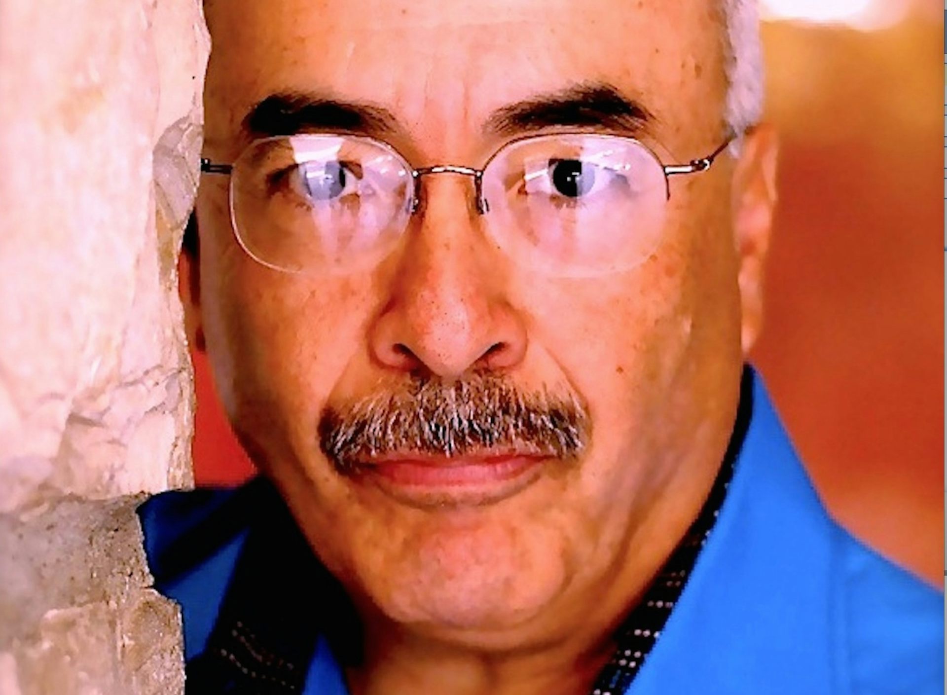 First Hispanic poet laureate Juan Felipe Herrera signals a new ...