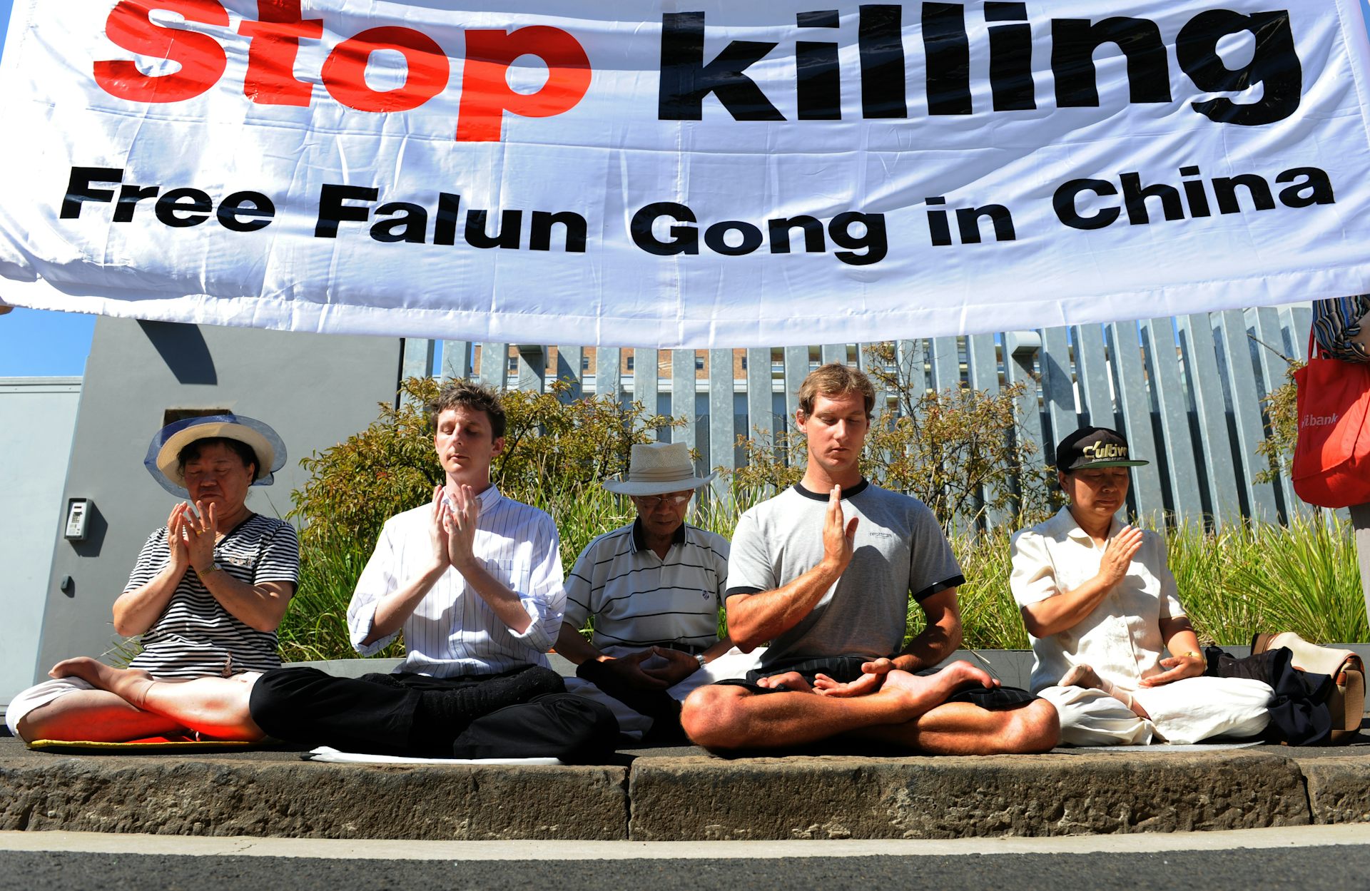 Chinese refugees risking lives for asylum in New Zealand